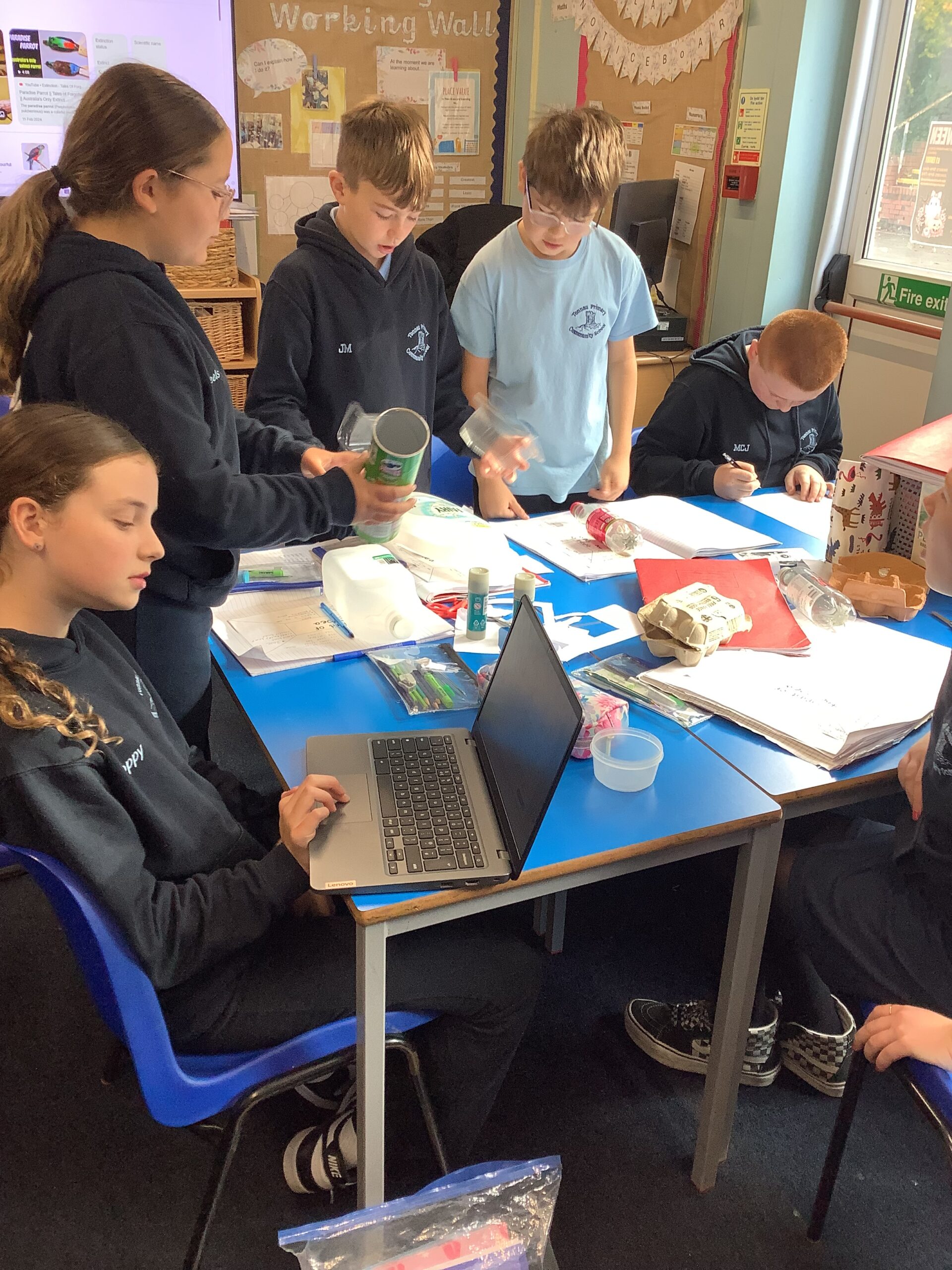 Making Boats in Year 6 – Tonnau Primary School