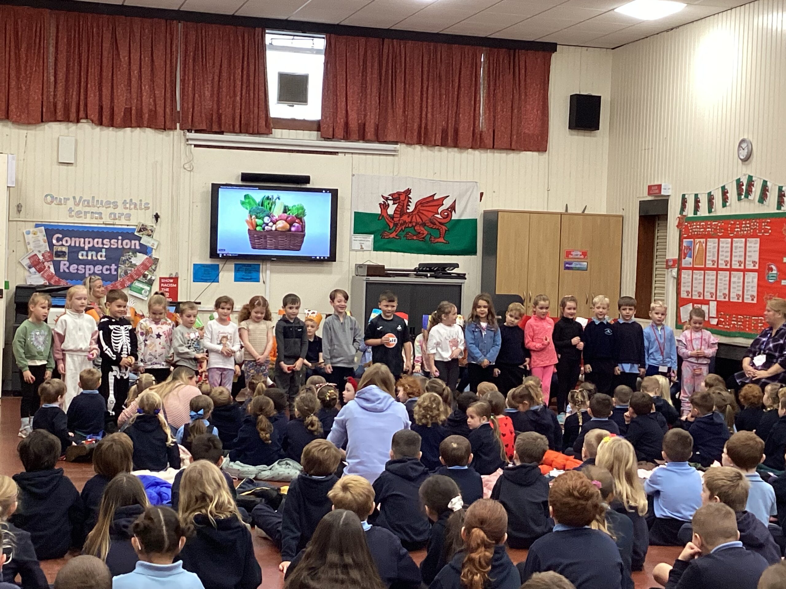 Harvest Assembly – Tonnau Primary School