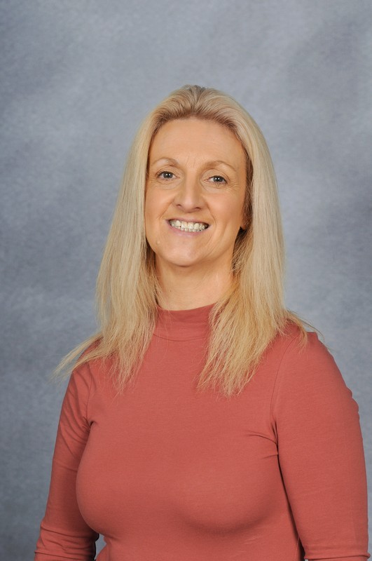 Pwy di pwy? / Who’s who? – Trallwn Primary School